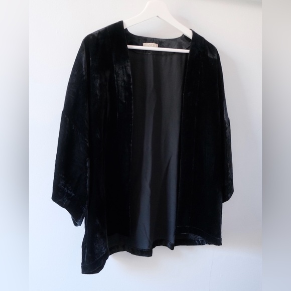 LOFT | Jackets & Coats | Loft Black Velvet Kimono Style Jacket | Poshmark